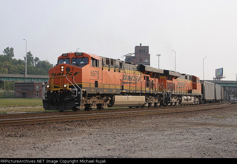 BNSF 5978